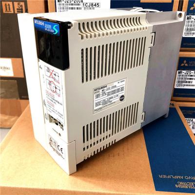 Cina MR-JE-200A - Mitsubishi Electric Factory Automation Potenza nominale del motore fino a 2000 W in vendita