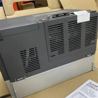 中国 MITSUBISHI MR-J4 インダストリアル・サーボドライブ 7KW 精密制御のための電源 販売のため