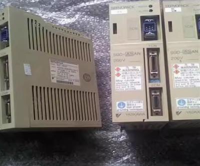 China SGD-02AP Yaskawa Servo aandrijving Servopack 200w Servo Driver Te koop