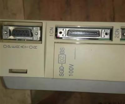 中国 0.85kw 定数出力 3相電圧増幅器 販売のため