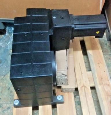 中国 LENZE MCS 14H32-RS0P2-Z0F0-ST6S00N-R0SU 定位電源 15KW 産業用サーボドライブ 販売のため