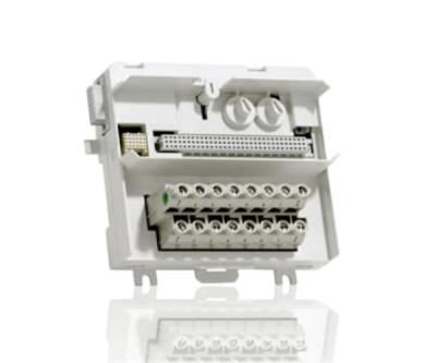 Cina ABB 3BSE013235R1 TU831V1 Unità di terminazione del modulo esteso in vendita