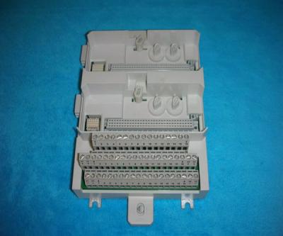 中国 3BSE021443R1 ABB TU843 モジュールの終了 リデンドント電源モジュール 販売のため