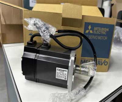 Cina Mitsubishi AC Servo Motor HC-KFS73 750W 103V 5.6A Uscita 750W IP55 3.0KG in vendita