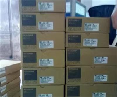China Mitsubishi Servo Motor HF-KP43 AC Servo Amplificador à venda