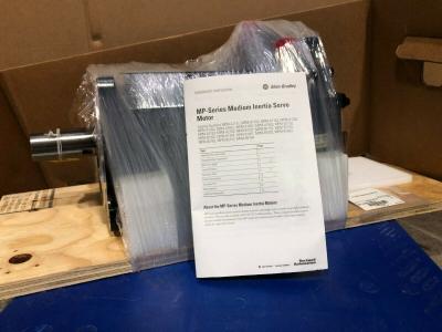 China ALLEN-BRADLEY MPM-B2153B-MJ72AA MPM-Série MPM 480V AC Servomotor rotativo à venda