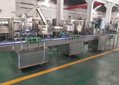 Cina macchina di rifornimento delle bottiglie di acqua di 1000bph 2500ml 415V in vendita