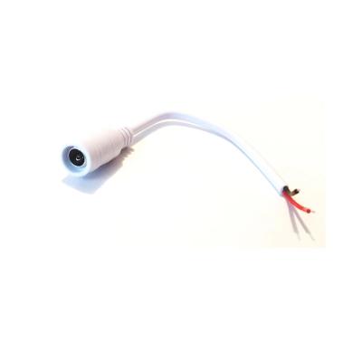 Cina LA CC 22AWG ha condotto il cavo bianco degli accessori della luce di striscia del connettore 5.5x2.1mm LED della striscia in vendita