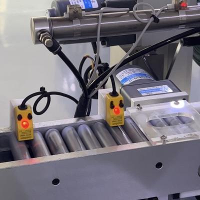 Cina Etichettatrice per batterie isolanti in vendita