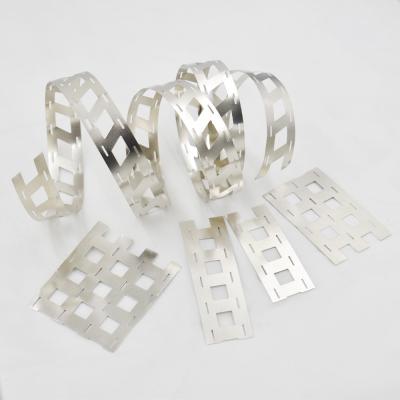 Cina 0.1mm 0.15mm 0.2mm Spessore Forma personalizzata Tavola di nichel puro per 18650 Piastra di nichel per il collegamento della batteria in vendita