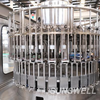 China Stabiele prestaties Kleine sapvulmachine 15000BPH Vierkante fles 5000 KG Te koop