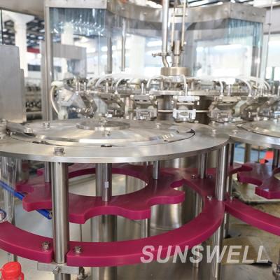 China Stabiele prestaties Kleine sapvulmachine 15000BPH Vierkante fles 5000 KG Te koop