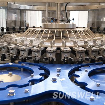 China Stabiele prestaties Kleine sapvulmachine 15000BPH Vierkante fles 5000 KG Te koop
