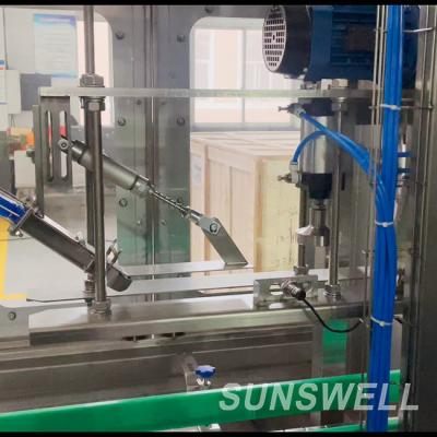 中国 良い価格 純水詰め生産ライン 5L 線形洗濯物 詰め込み 蓋付け機械 販売のため