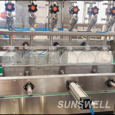 中国 良い価格 純水詰め生産ライン 5L 線形洗濯物 詰め込み 蓋付け機械 販売のため