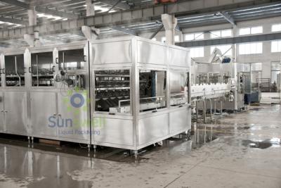 Cina Macchina di rifornimento automatica dell'acqua da 5 galloni con il coperchiamento per l'acqua minerale pura del barilotto in vendita