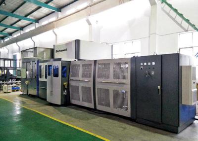 China Máquina de rellenar líquida profesional de relleno de Combiblock que capsula automáticamente que sopla en venta