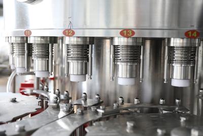 Китай машина завалки напитка 500МЛ полноавтоматическая 3 Ин1 выпивая чистую продукцию воды продается