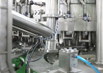 Cina Macchina di rifornimento gassosa d'imballaggio d'etichettatura della bevanda di energia di 84 valvole in vendita