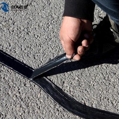 China Tarmac Jointing Crack Filler Bituminous Tape Waterproofing 6cm X 3mm for sale
