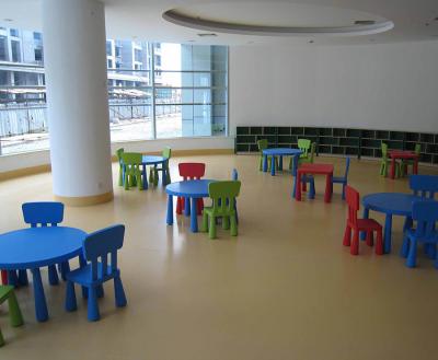 China Lovely Cartoon Kindergarten PVC flooring Roll for sale