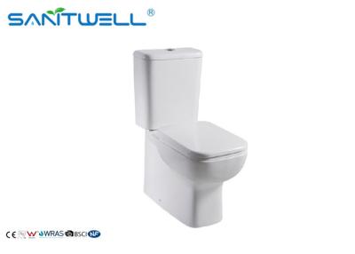 Cina Toilette coppia vicina ceramica degli articoli sanitari con la superficie SWA1021 di morbidezza in vendita
