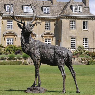 China Wildlife Metal Craft Life Size Bronze Casting Large Stag Deer Garden Statue for sale