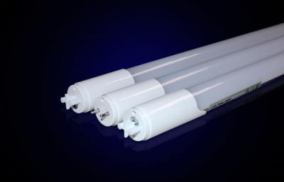 Cina Illuminazione della metropolitana di T8 LED, luci economizzarici d'energia della metropolitana di 10W SMD 2835 con il corpo della lampada del PC in vendita