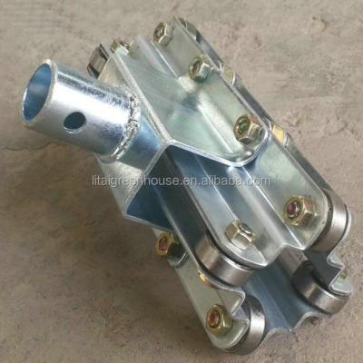 Cina Motore rotolo a serra a pellicola multi-span con coppia di 60 N/M in rosso blu e giallo in vendita
