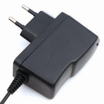 China Mobile Phone Travel Charger, CE and RoHS Approved for sale