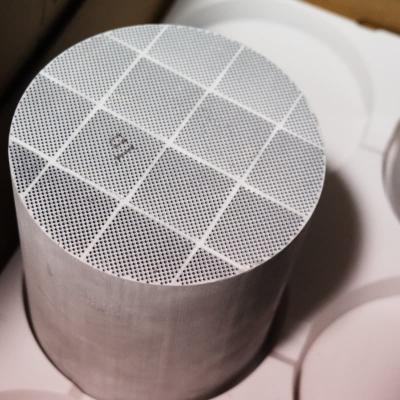 China China VI Compliant and 143.8*177.8mm Density CDPF for Light-Duty Commercial Vans for sale
