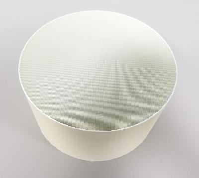 Chine Titane de tungstène de vanadium de turbine à gaz du catalyseur 400 l'IPC de réduction de Nox de dioxyde d'azote à vendre