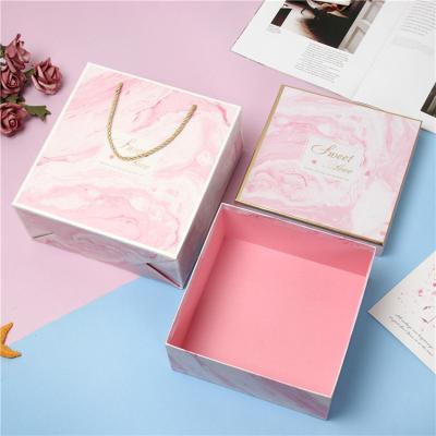 Cina I contenitori d'imballaggio stampati su ordinazione di cioccolato di San Valentino del cartone il contenitore di regalo del fiore delle scatole da pasticceria in vendita