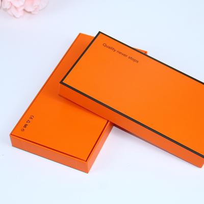 Cina Orange Custom Logo Phone Case Paper Packaging Box Custom Lid And Base all'ingrosso in vendita