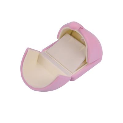 China Durable Velvet Ring Jewelry Gift Boxes Bulk Custom Size Accepted for sale