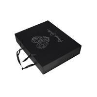 China Cardboard Black Gift Box Foldable For Shoe Packaging With Handle for sale