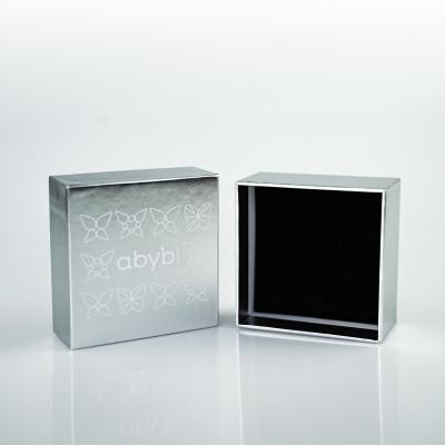 China Groothandel gepersonaliseerd zilver kleine mini juwelen doos verpakkingsdozen voor juwelen armband met fluwelen inslag Te koop