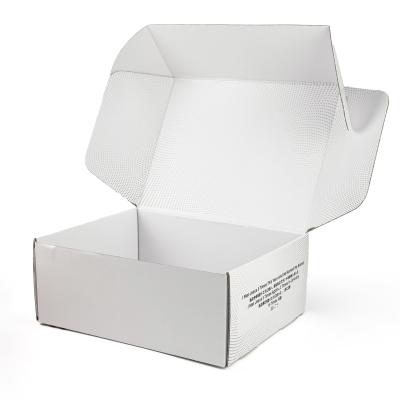China Custom logo Large White Corrugated box Folding Packaging Boxes for Clothes Brand Shipping Boxes mailer Box for sale