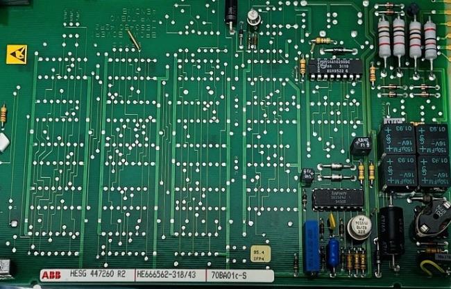 ABB 70BA01C-S HESG447260 R2 Servo Controller Bus End Module