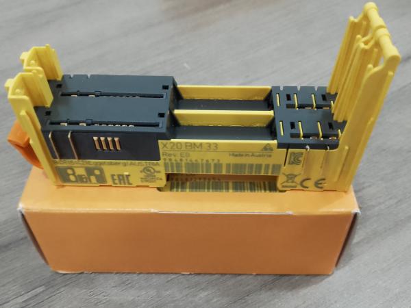 SafeIOモジュールのためのX20BM33 B&R X20 PLCのシステム バス モジュール