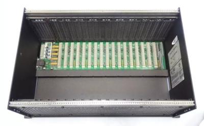 Cina IC697CHS782 GE CPU PLC Rack 17 Slot Serie 90-70 Integratore VEM montato posteriore in vendita