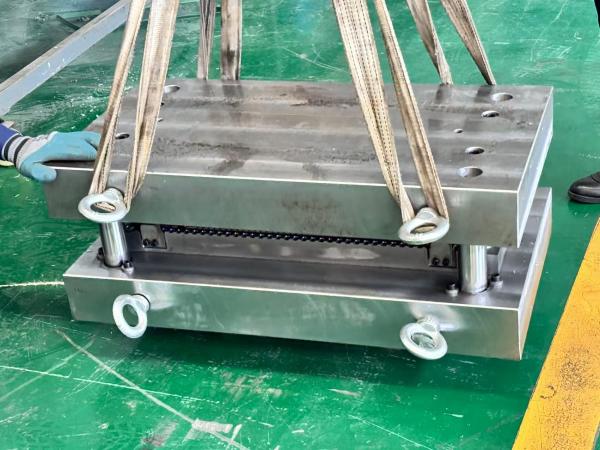 Quality Forming Die Mould For Plate Heat Exchanger Plate M3 M6 FM6M for sale