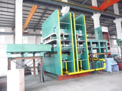 China Large Pressure Frame Type Rubber Vulcanizing Machine Hydraulic Automatic Grade for sale