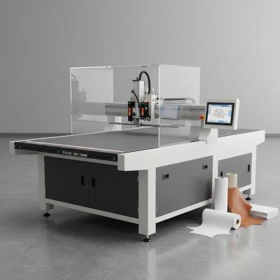 China Automatic Model Computer Cutting Machine Offering Cutting Stroke 680 to 700mm Designed for Processing of Fabrics Leather and Paper for sale