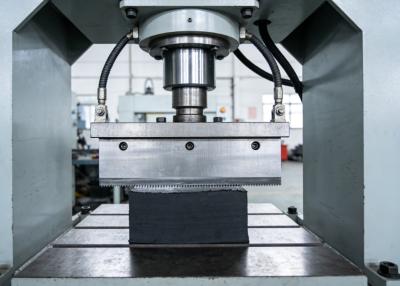 China Cuttingspeed 10 to 100 Cuts Per Minute Cutting Machine Designed for and Accurate Cutting Operations in Various Industries for sale