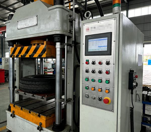 Quality Steam Heating Type Rubber Vulcanizing Machine 20 CBM Size Including PCL Control for sale
