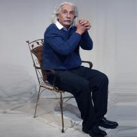 China Human Size Celebrity Wax Figures Physicist Albert Einstein Resin Customized for sale