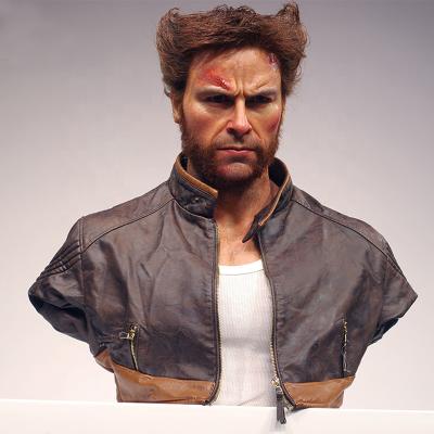 Cina Figura di cera a grandezza naturale personale famosa della statua del busto della resina di Wolverine in vendita