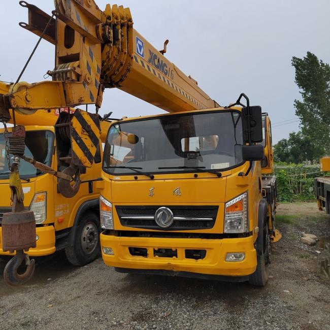 High-Quality Customizable 18t Hydraulic Boom Truck Crane for Construction Machinery