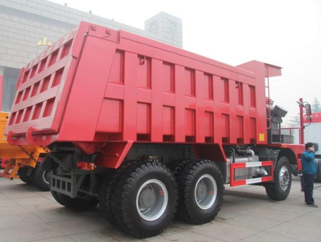 Mine Standard Underground Transport Vehicle 420 Horsepower Rear Dump Truck for Sale
